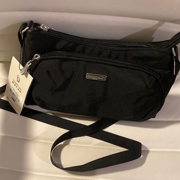 Baggallini | Bags | Baggallini Cross Body Bag With Multiple ...